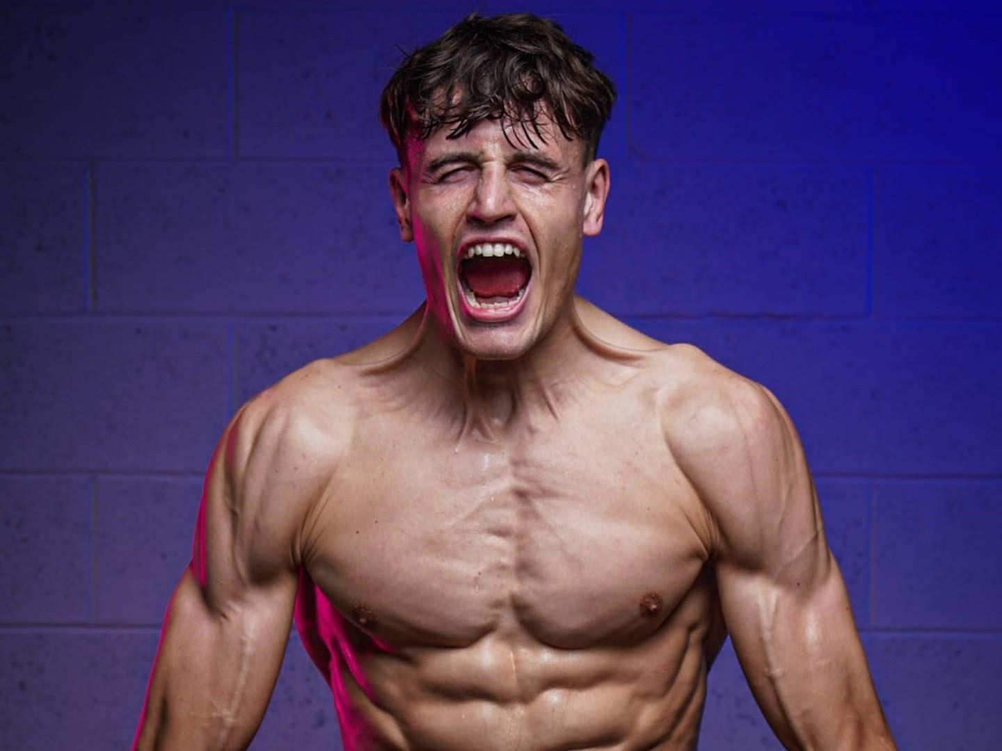 Fotogalerie ke článku: MMA střelec z klece. Peňáz a jeho magická ...